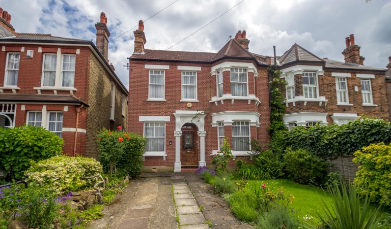 Rodenhurst Road, London, 4 bedroom, Semi-Detached